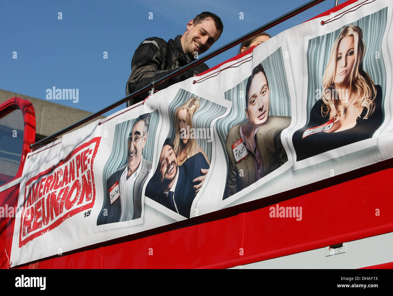 Atmosphere outside the itv studios london hi-res stock photography and ...