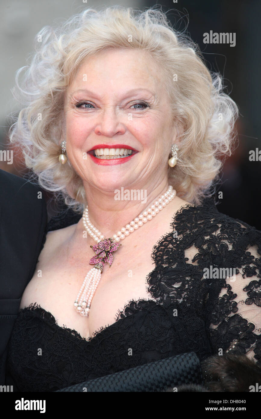 Sandra dickinson hi-res stock photography and images - Alamy