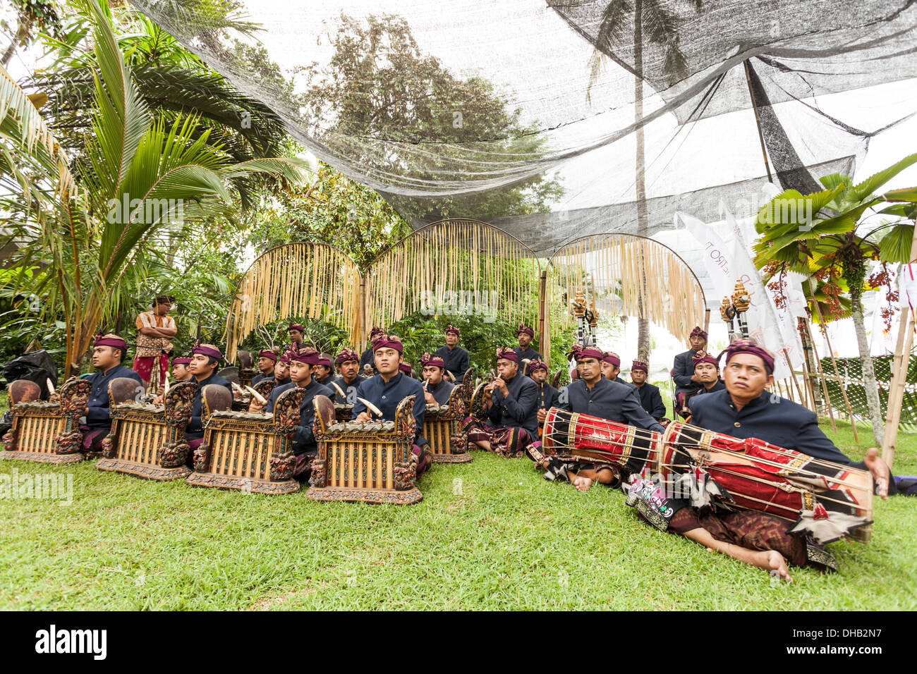 Bali gamelan hi-res stock photography and images - Alamy