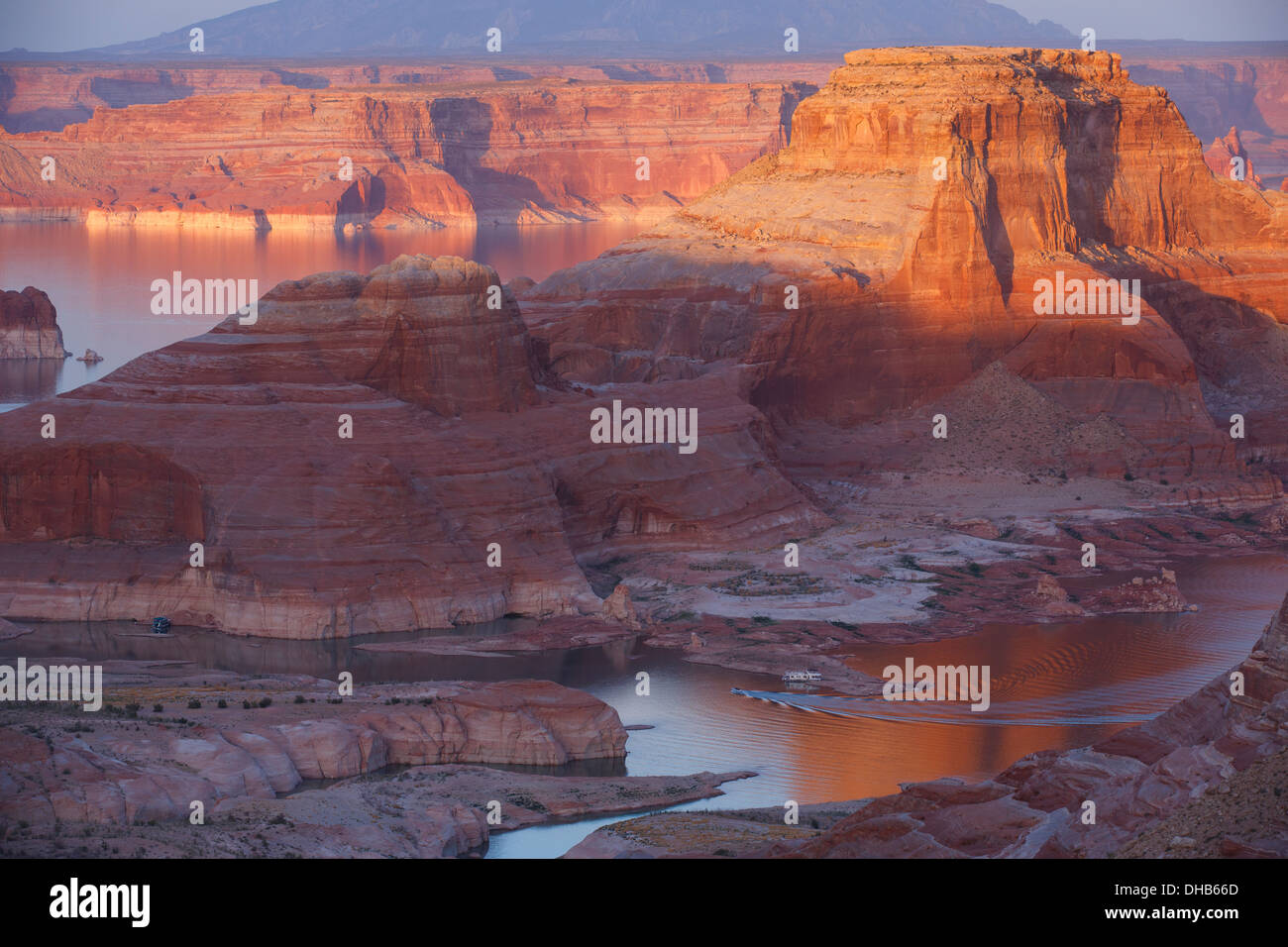 Alstrom Point, Lake Powell, Glen Canyon National Recreation Area, Page ...