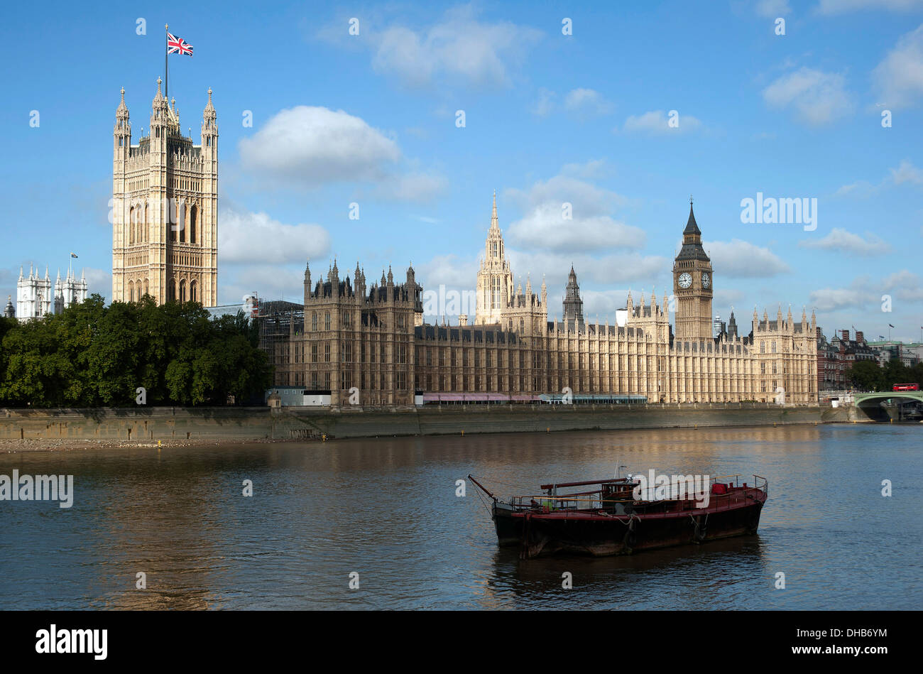 Houses of Parliament & the Elizabeth Tower, London, England, United ...