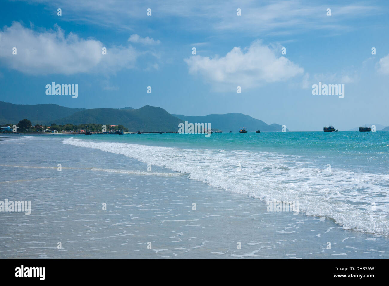 A view of An Hai Beach and the South China Sea. Con Son Island, Con Dao ...