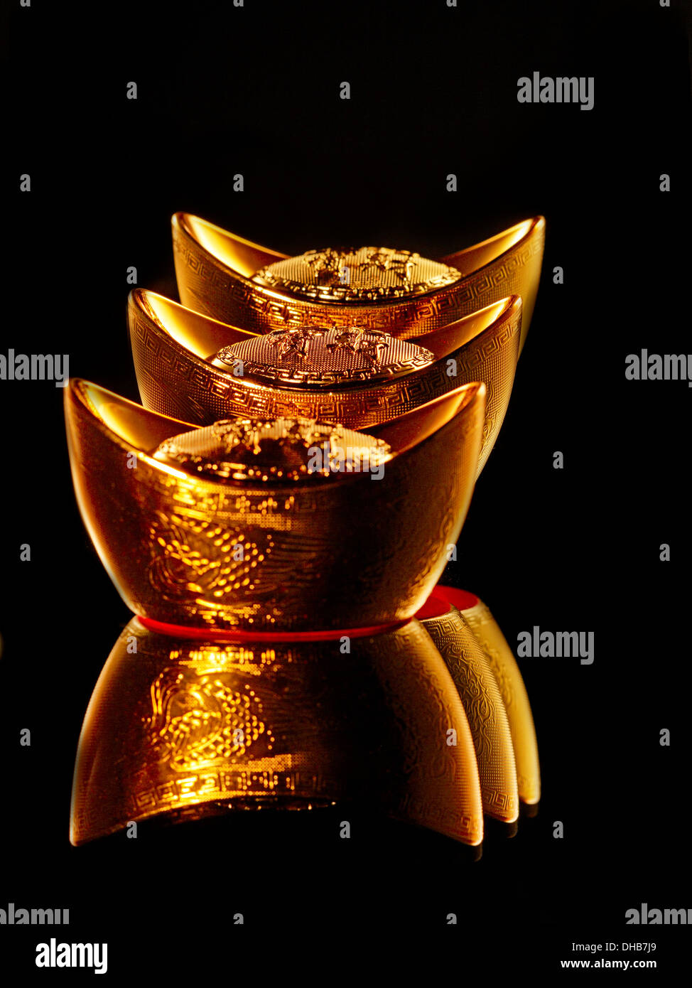 Gold ingot hi-res stock photography and images - Alamy