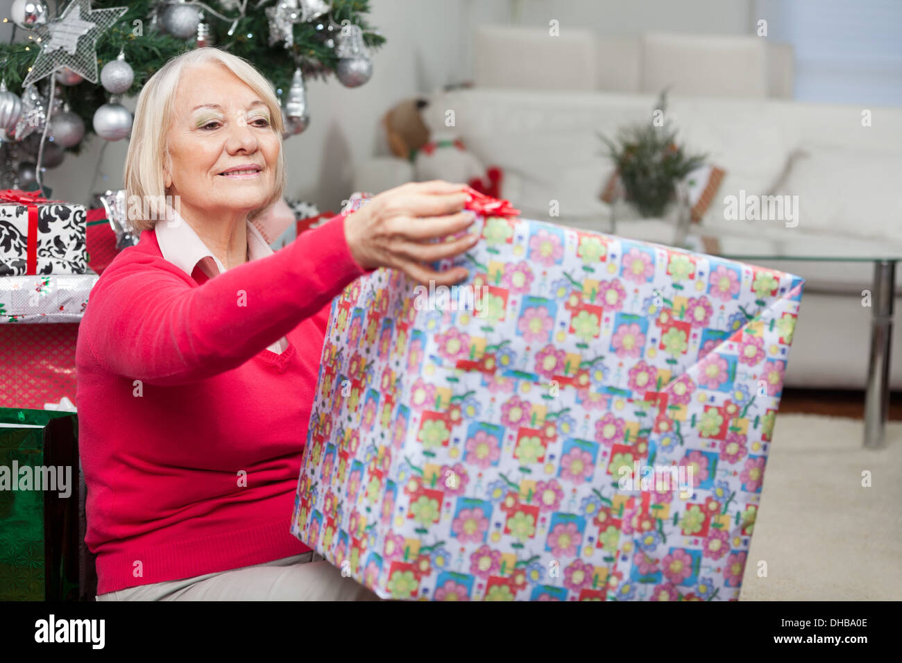 Opening big present hi-res stock photography and images - Alamy