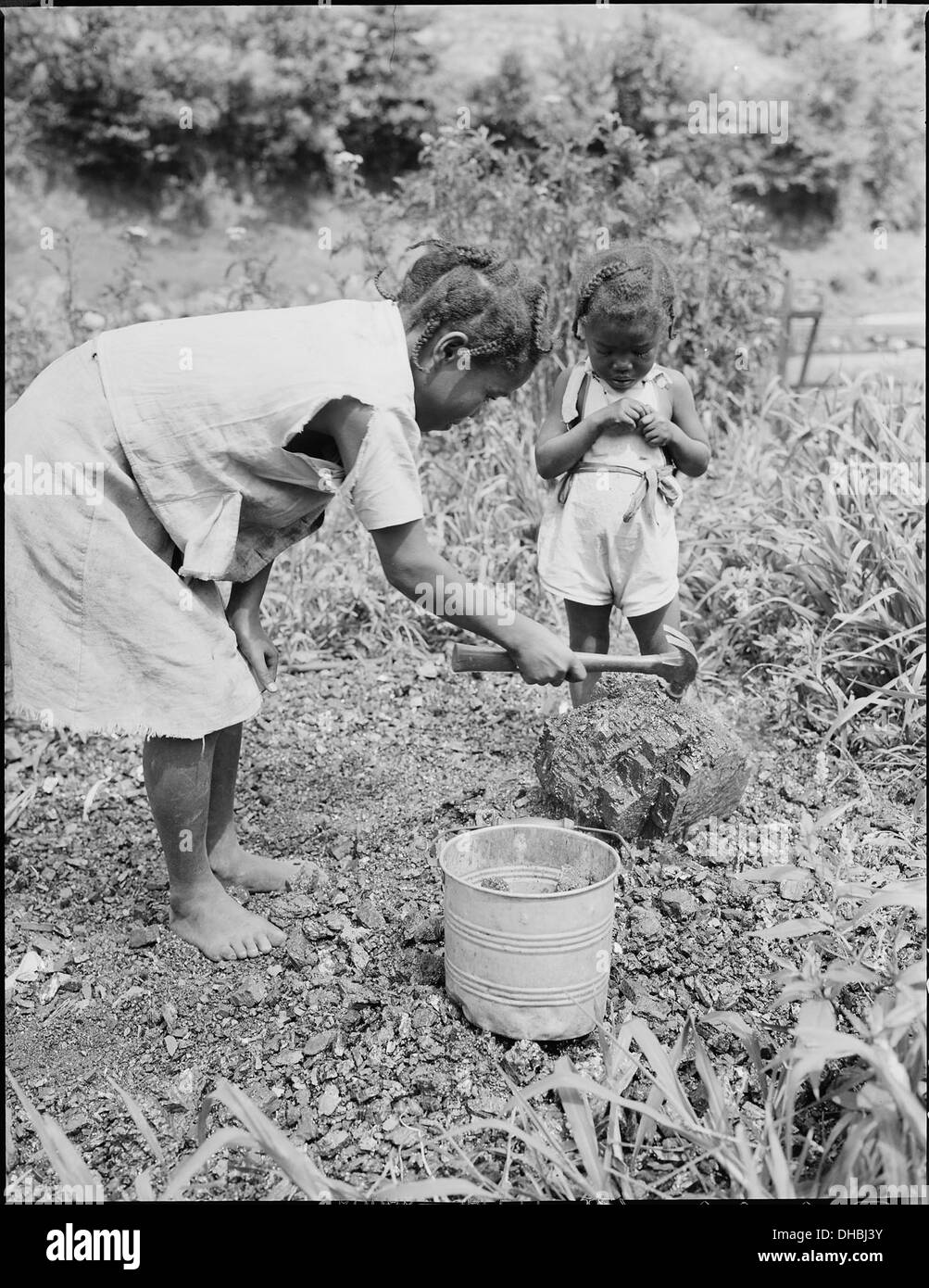 Coal range hi-res stock photography and images - Alamy