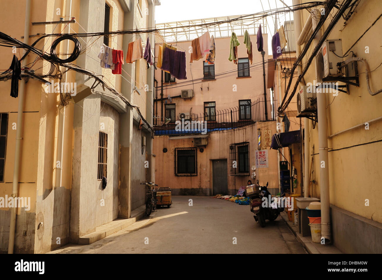 Chinese laundry hi-res stock photography and images - Alamy