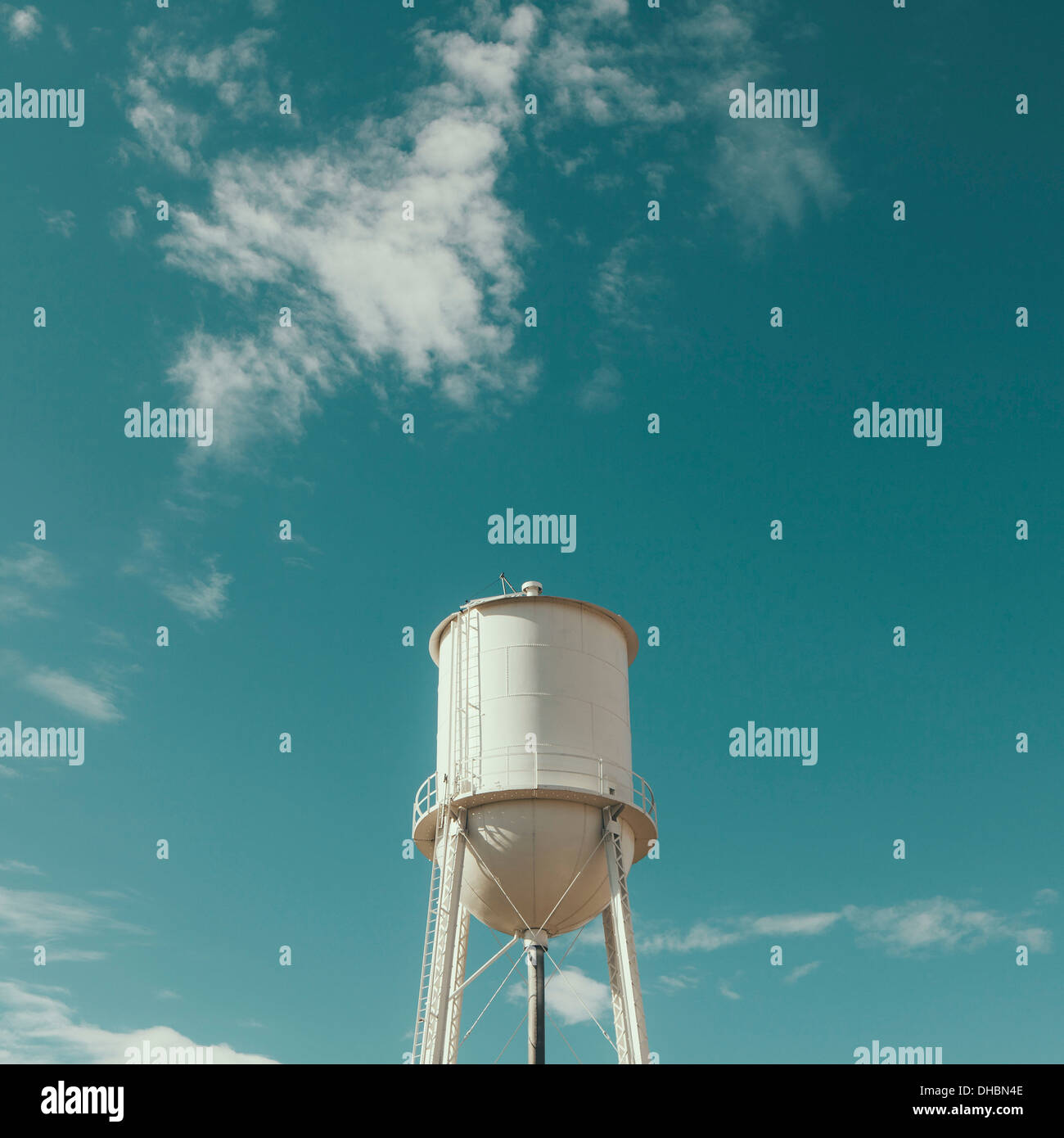 Silver water tower hi-res stock photography and images - Alamy