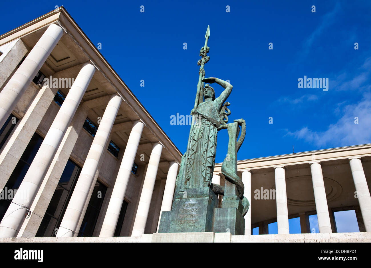 Palais de tokyo paris hi-res stock photography and images - Alamy