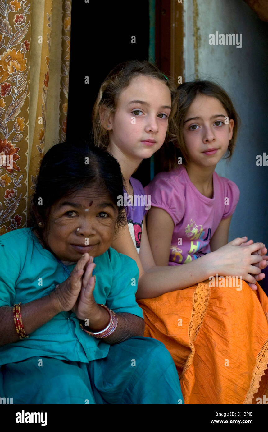 Girls and dwarf hi-res stock photography and images - Alamy