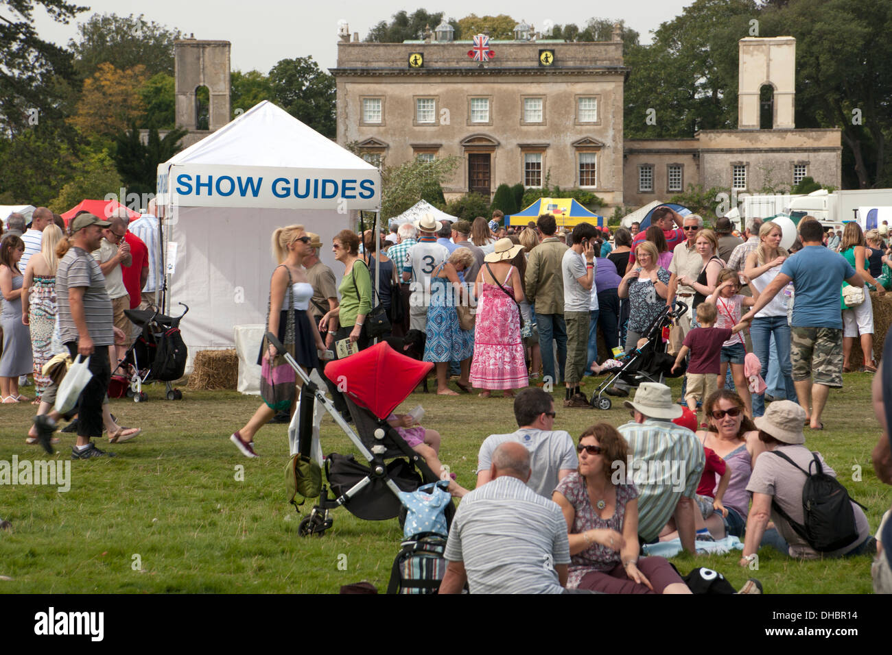 Crowds at Frampton Country Fair, Frampton on Severn, Gloucestershire ...
