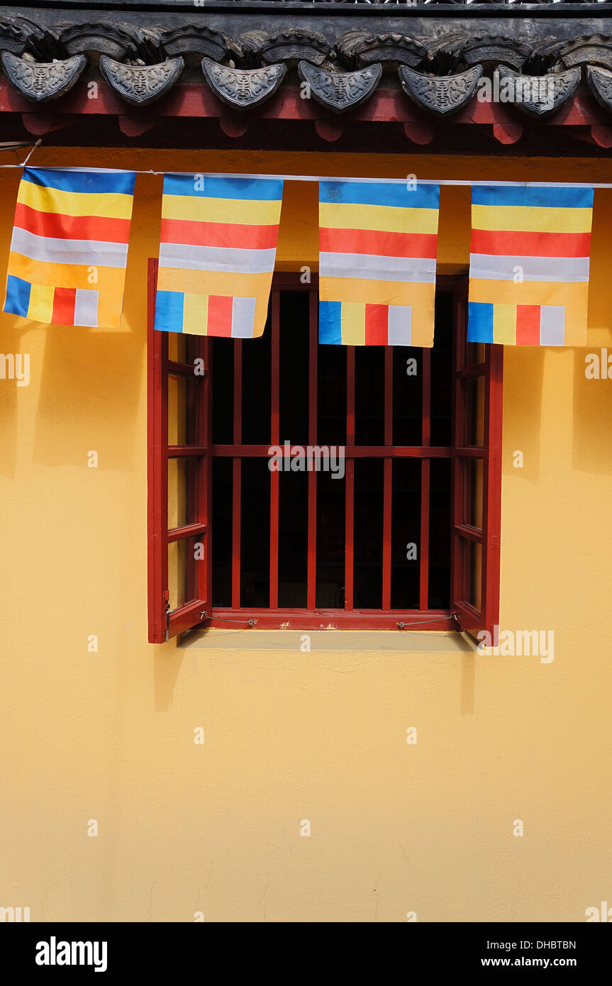 Flags window hi-res stock photography and images - Alamy