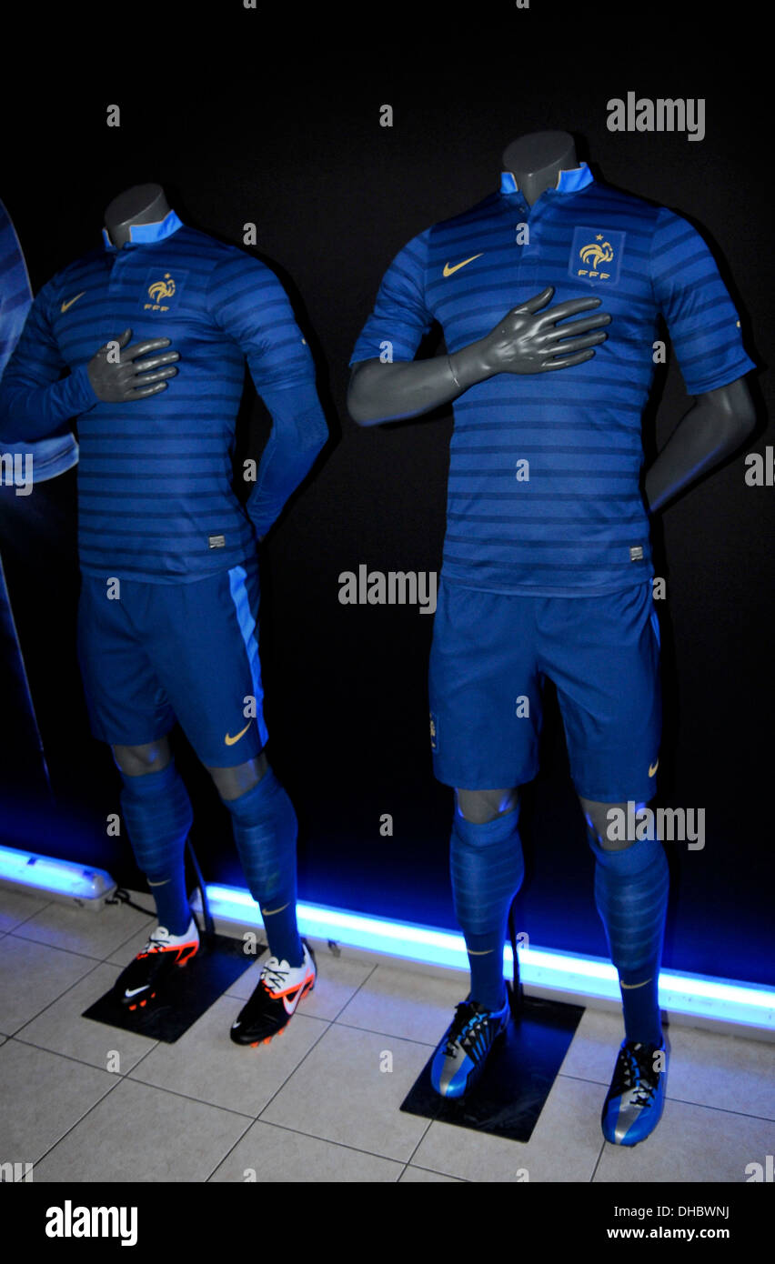 France Nike EURO 2012 Home Kit unveiled To celebrate launch and hour ...