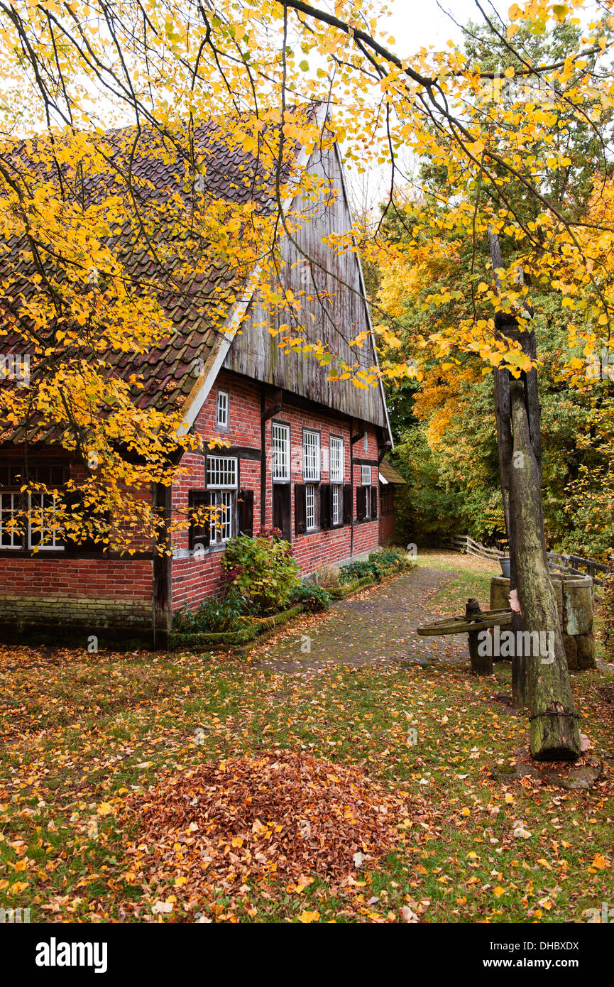 German cottage hi-res stock photography and images - Alamy