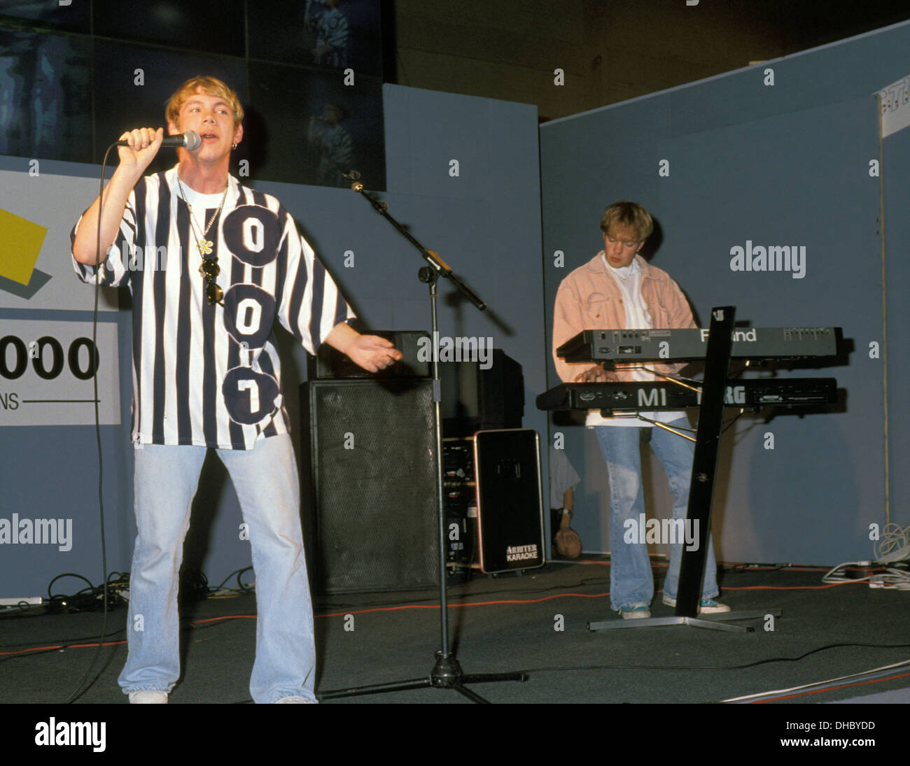 CANDY FLIP UK pop duo with Danny Spencer at left and Kelvin in 1990 ...