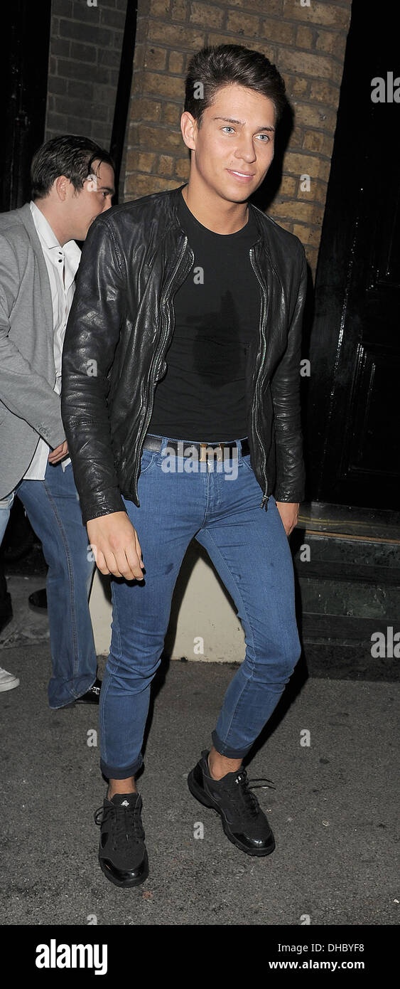 Joey friends hi-res stock photography and images - Alamy