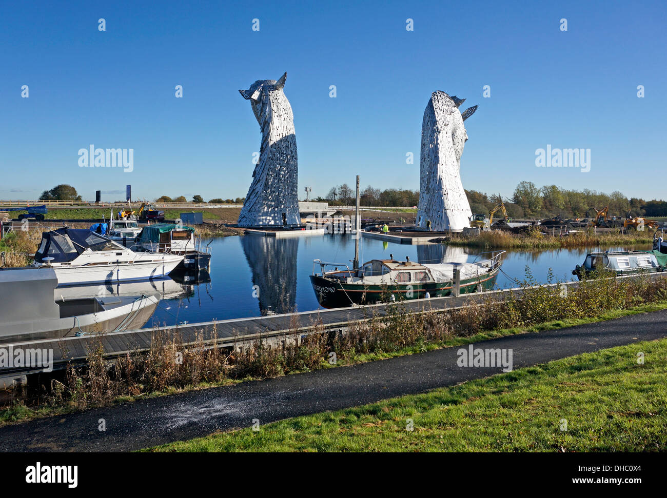 The Kelpies at The Helix beside the entrance to the Forth & Clyde canal ...