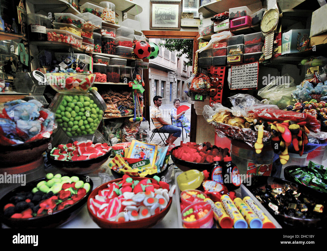 Sweet shop kiosk greece hi-res stock photography and images - Alamy