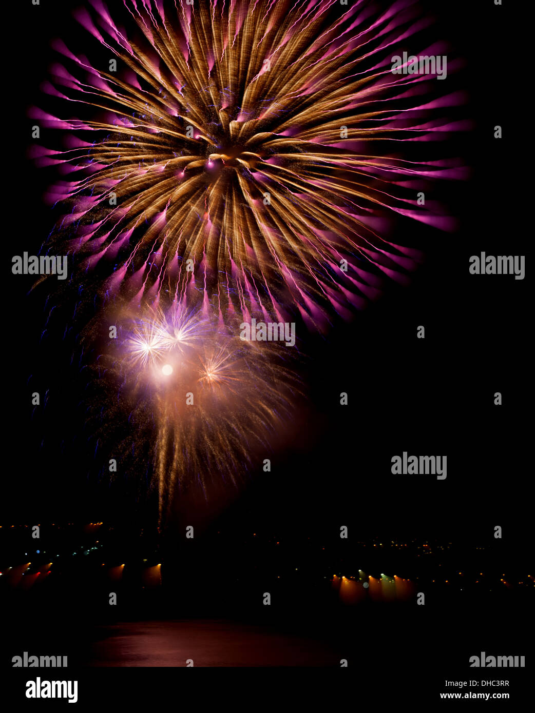 Firework abstract hi-res stock photography and images - Alamy