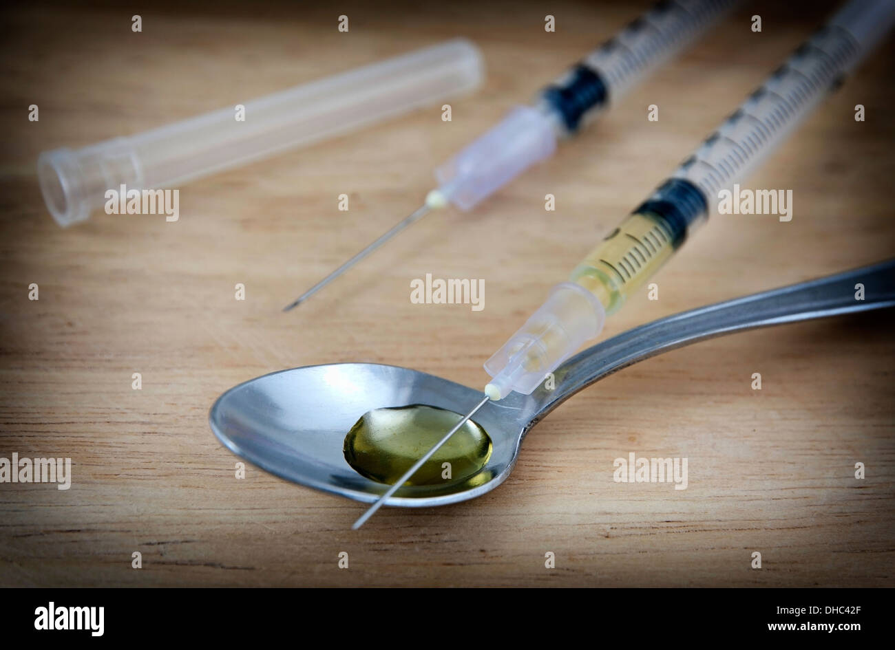 Drug addict needle hi-res stock photography and images - Alamy
