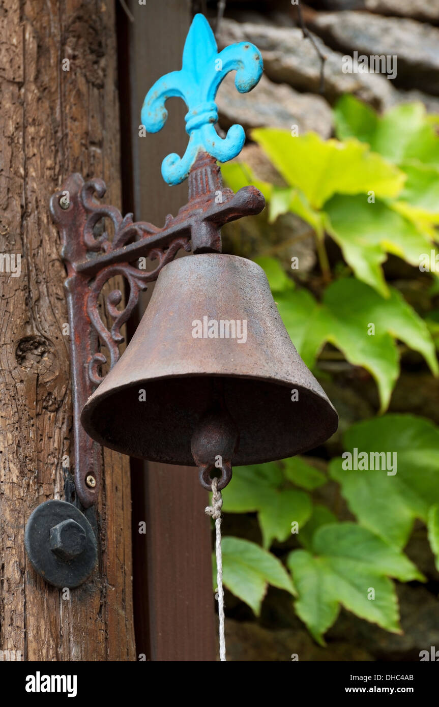 Antique bell hi-res stock photography and images - Alamy