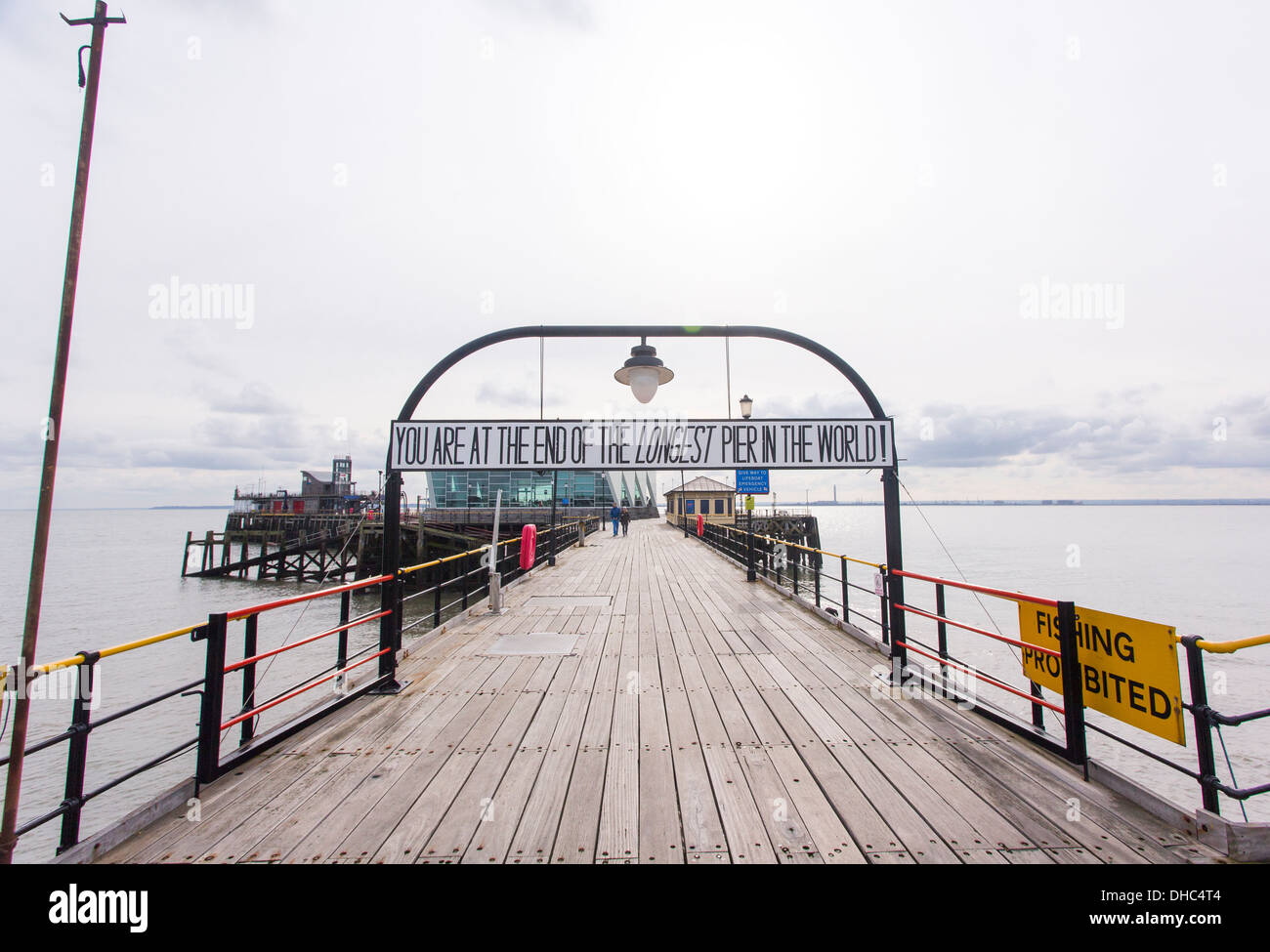 12/10/2013 Pier end sign on Southend pier. The longest pier in the ...