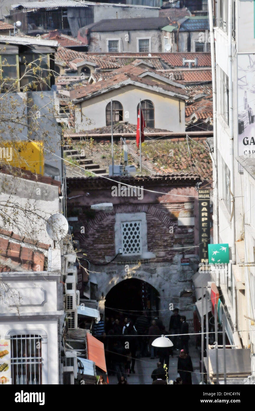 Atmosphere Daniel Craig's stuntman filming scenes of latest 007 James ...