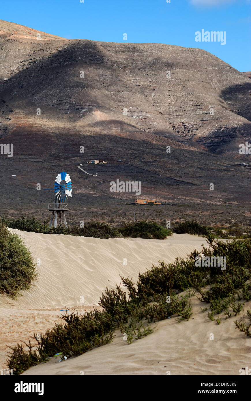 Cliff of famara hi-res stock photography and images - Alamy
