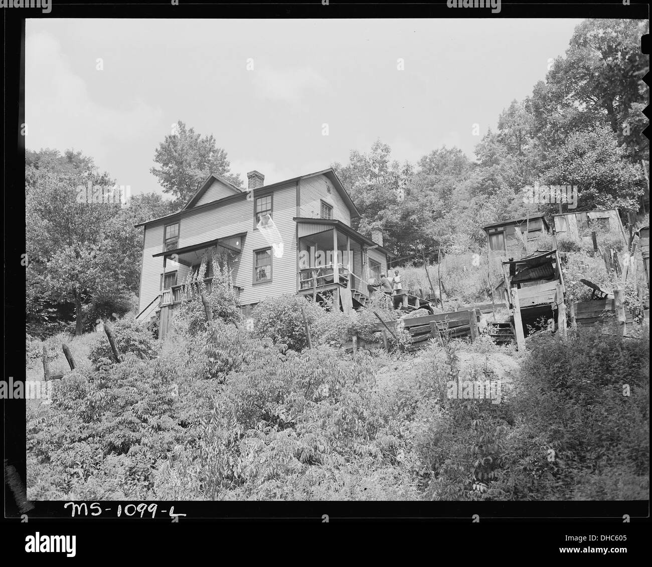 Mining housing Black and White Stock Photos & Images - Alamy