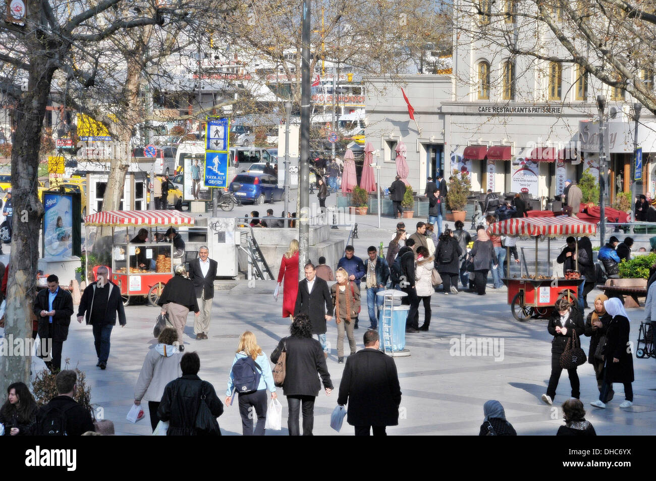 Atmosphere Daniel Craig's stuntman filming scenes of latest 007 James ...
