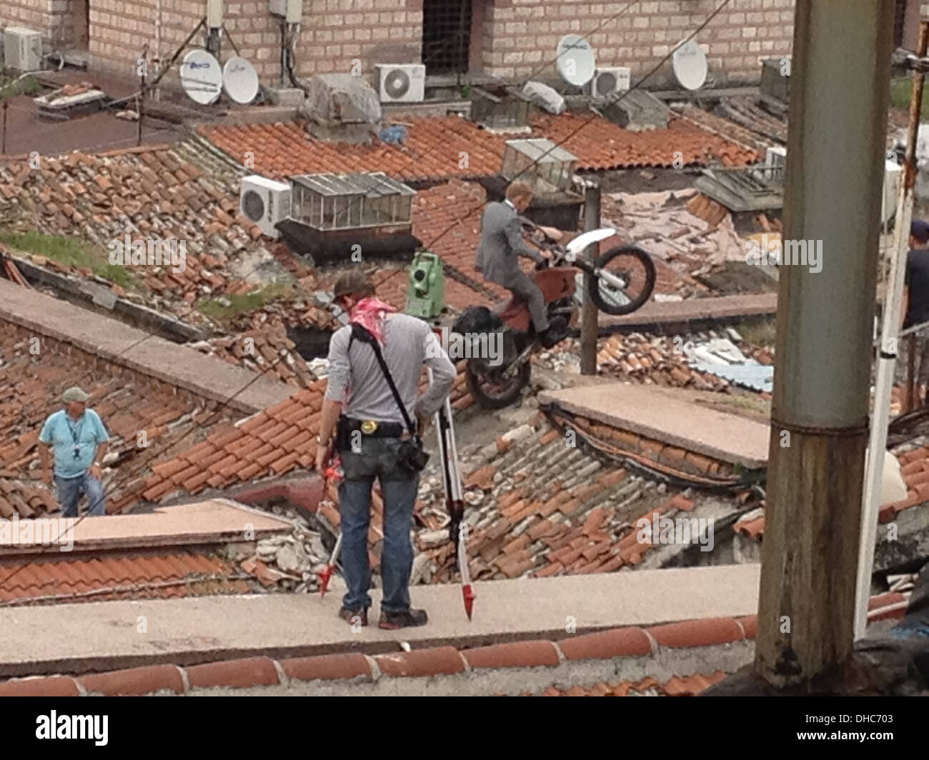 Daniel Craig's stuntman filming scenes of latest 007 James Bond film ...