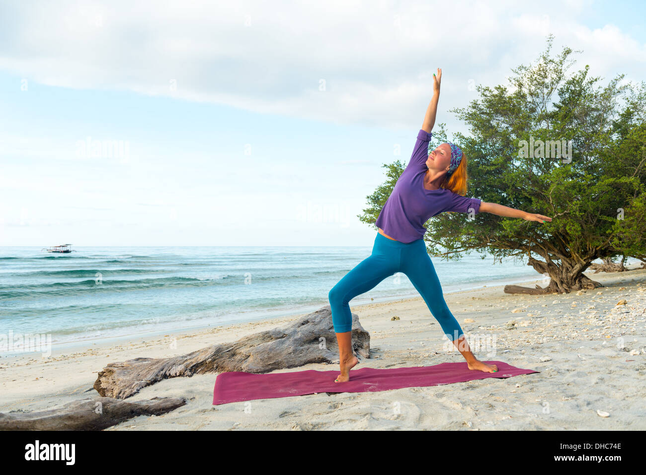Yoga with view hi-res stock photography and images - Alamy