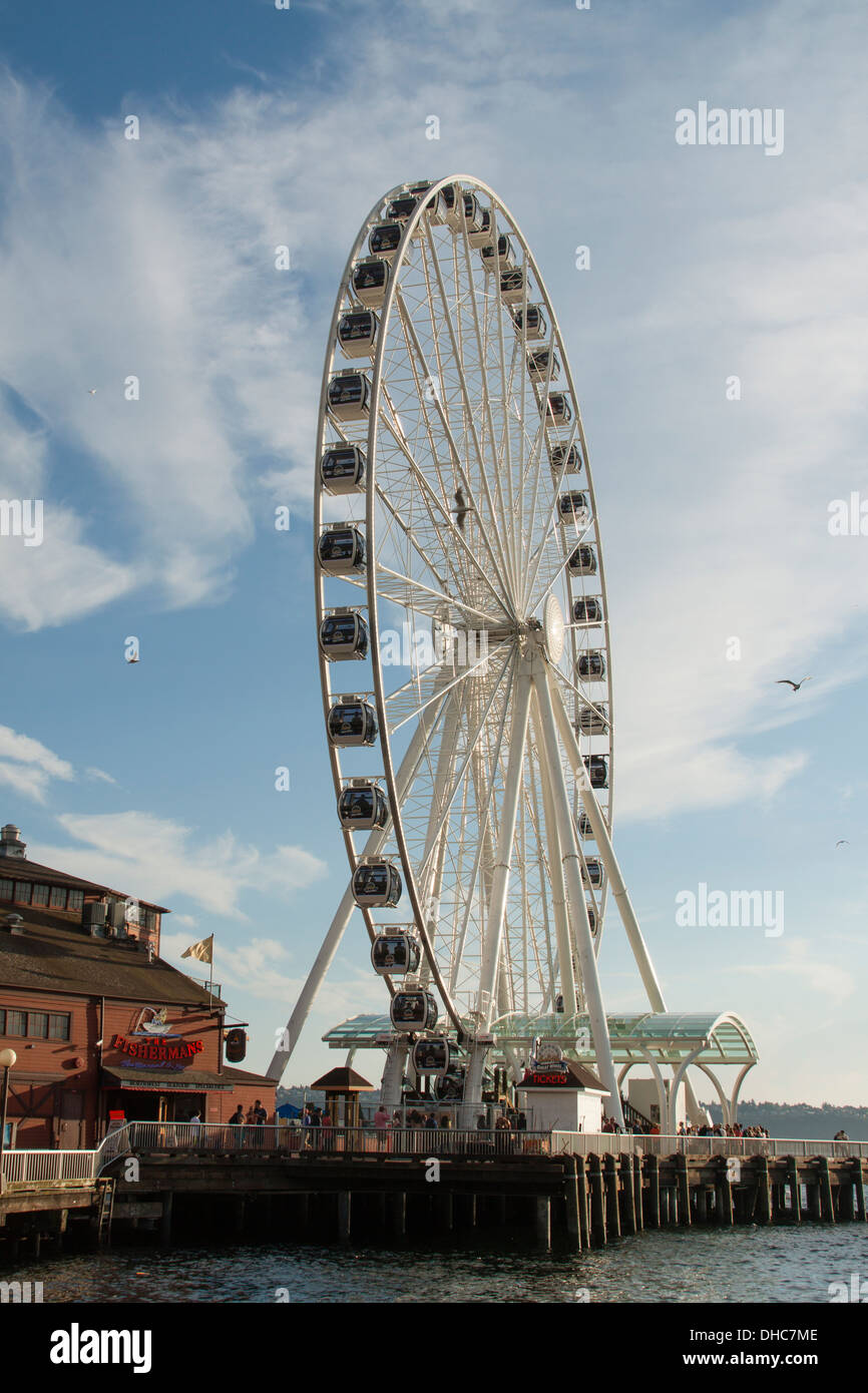 Seattle Great Wheel, Seattle, Washington waterfront Stock Photo - Alamy