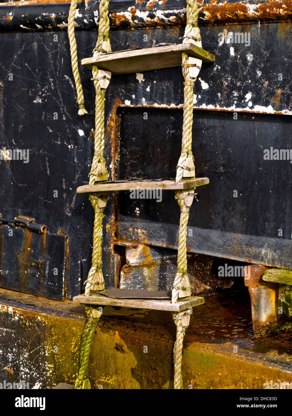 Rope and wood ladder on side of fishing boat, Fisherman's Terminal ...