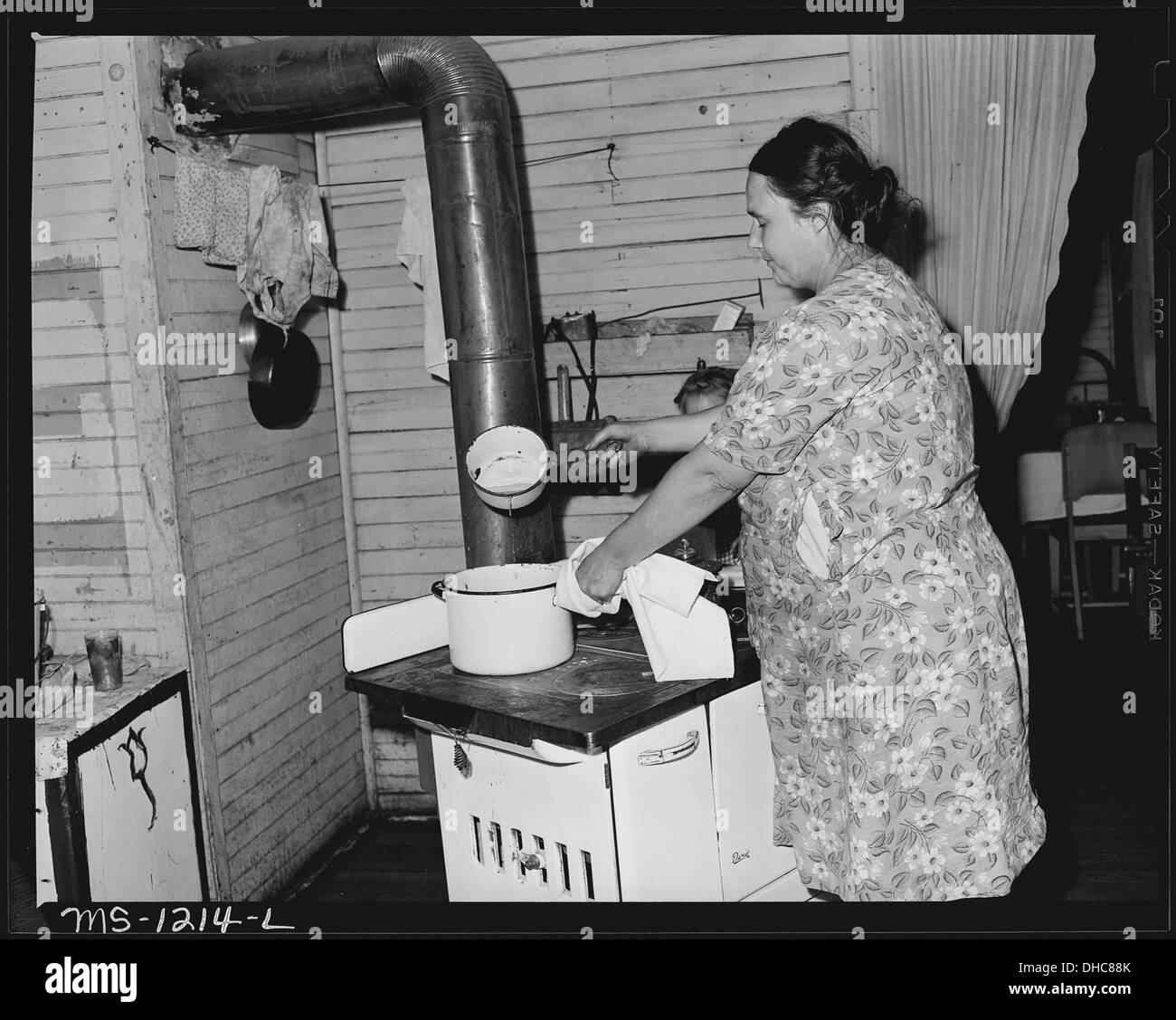 Working class house interior hi-res stock photography and images - Alamy