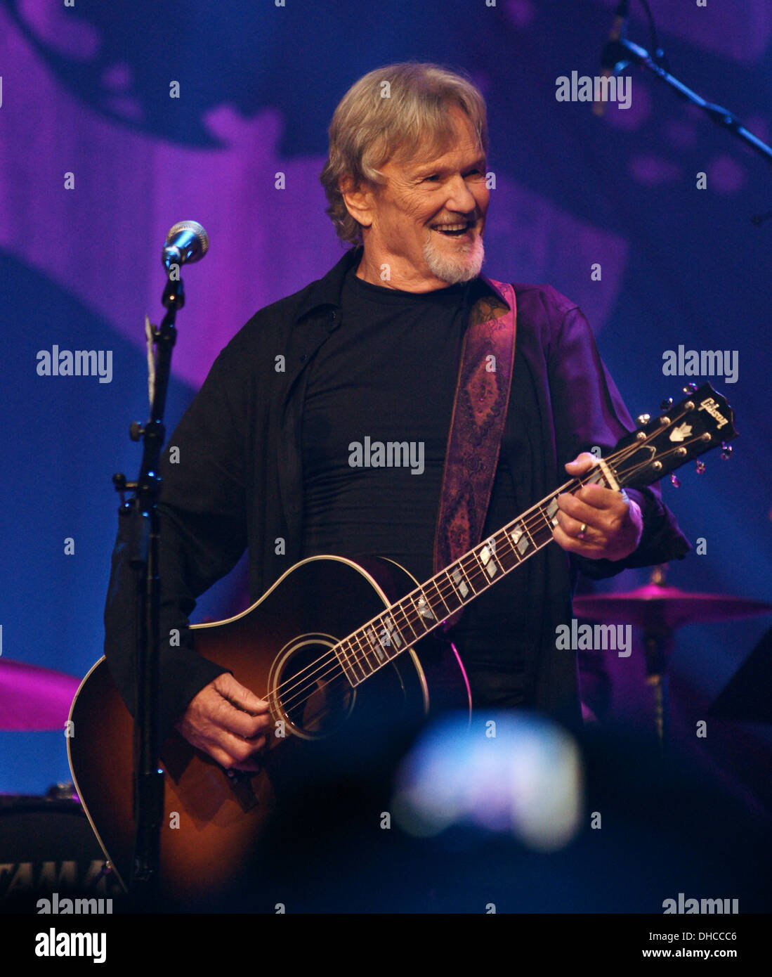Kris kristofferson johnny cash hi-res stock photography and images - Alamy