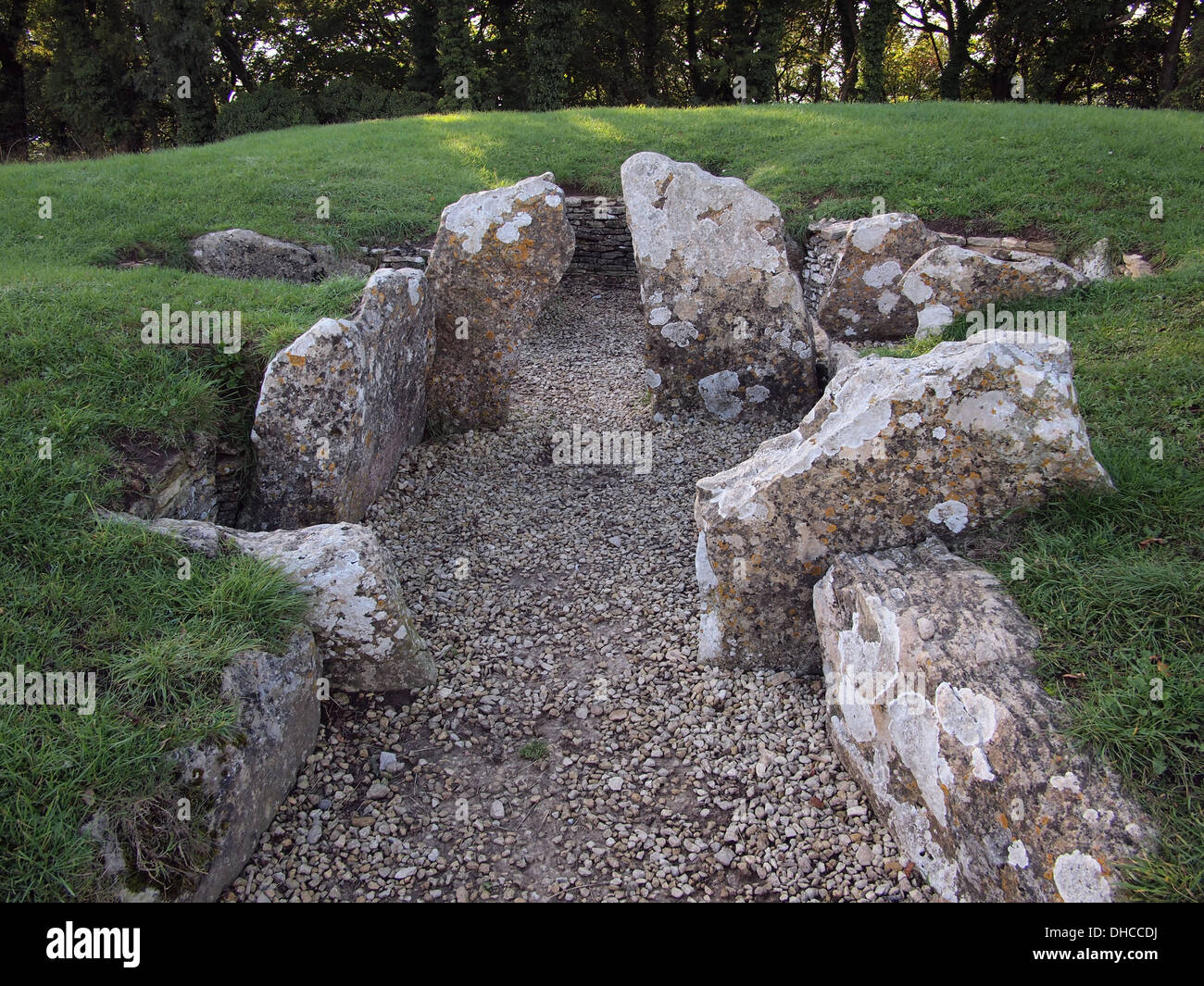 Nympsfield long barrow hi-res stock photography and images - Alamy