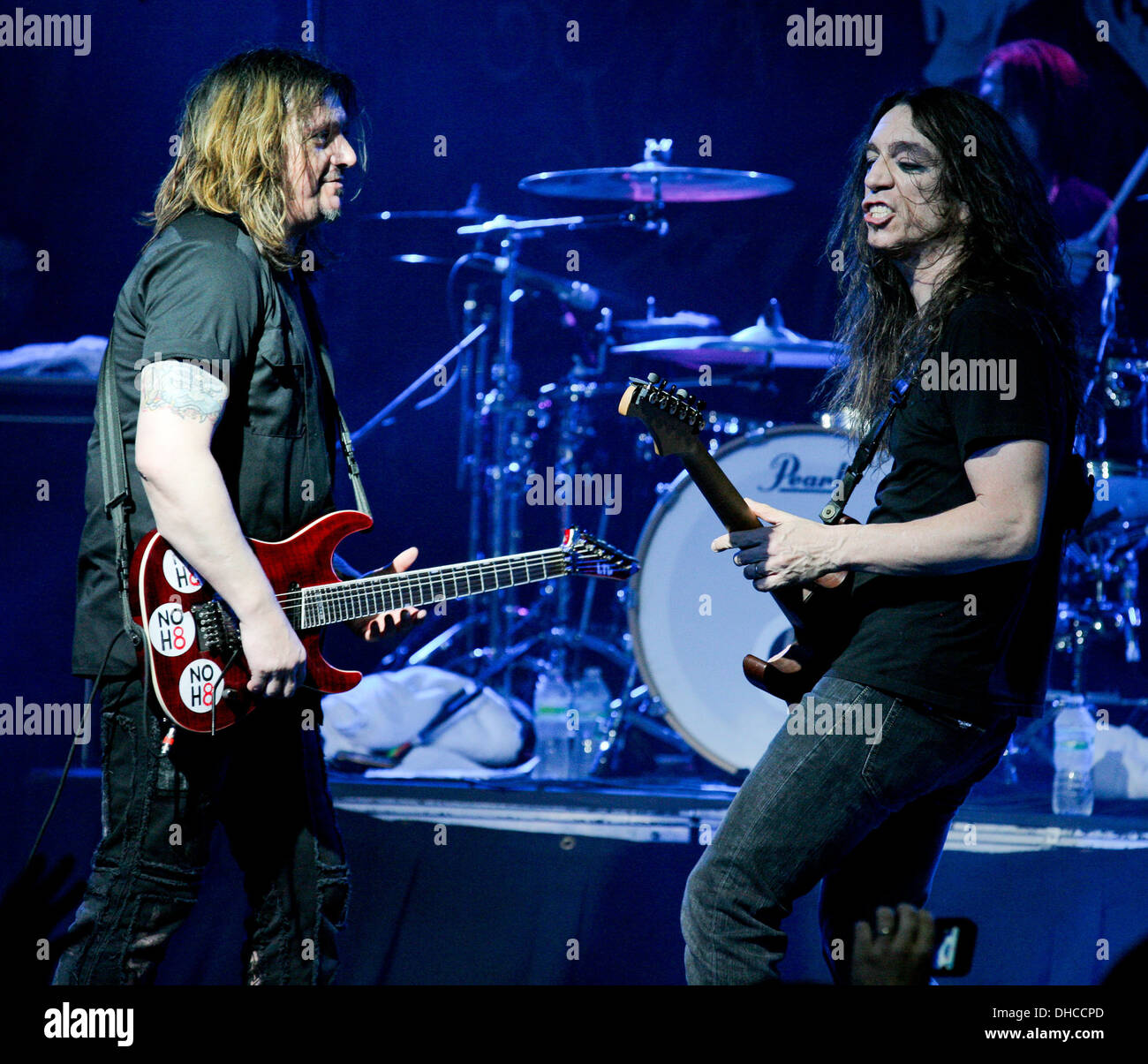 Skid row live hi-res stock photography and images - Alamy