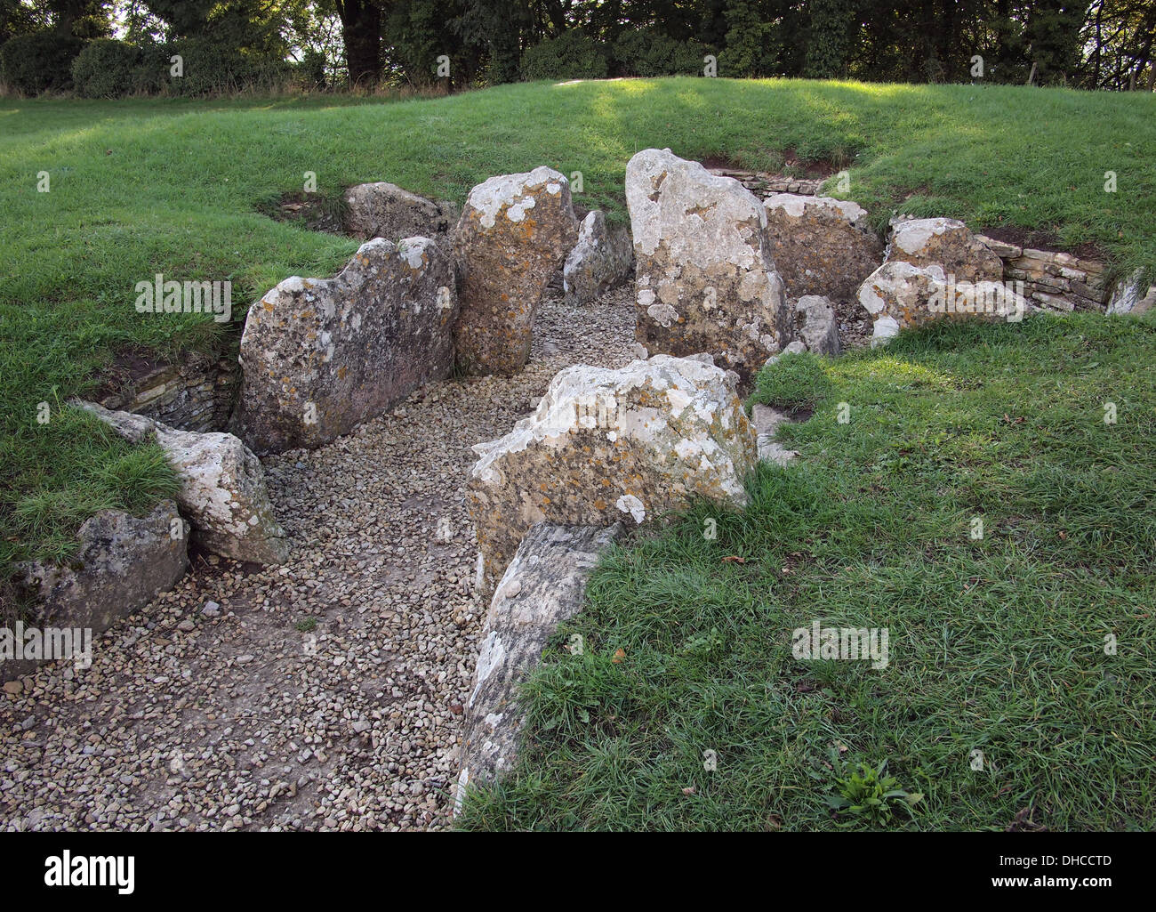 Nympsfield Long Barrow Stock Photo - Alamy