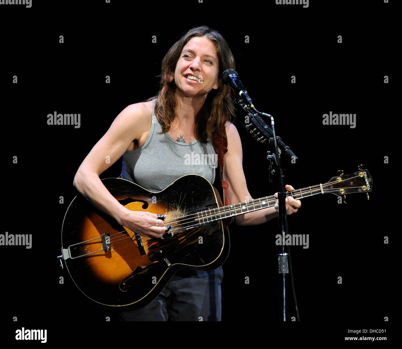Ani difranco hi-res stock photography and images - Alamy