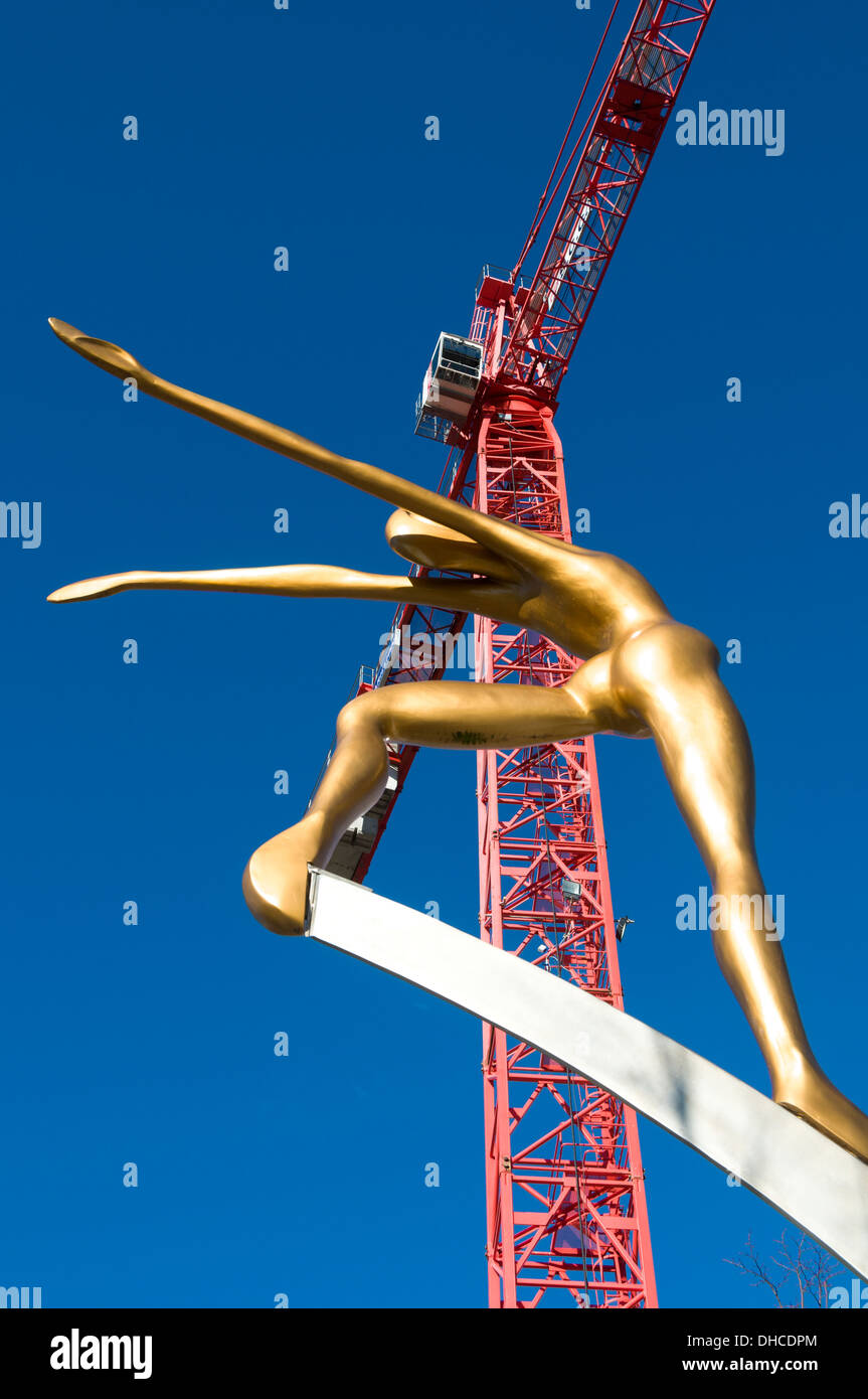 Acrobat sculpture one five acrobat hi-res stock photography and images ...