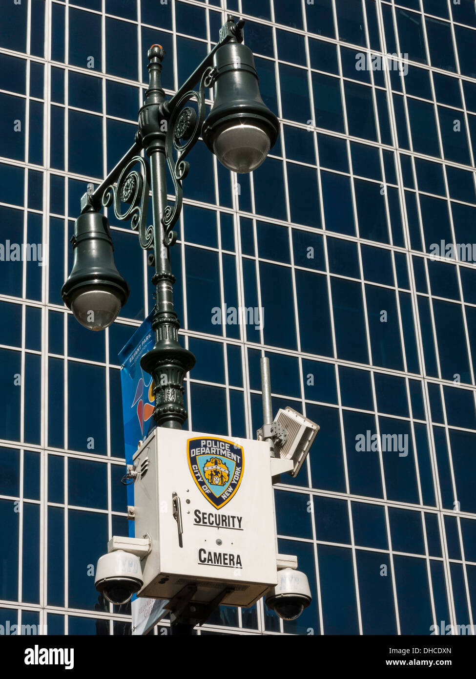 Nypd logo hi-res stock photography and images - Alamy