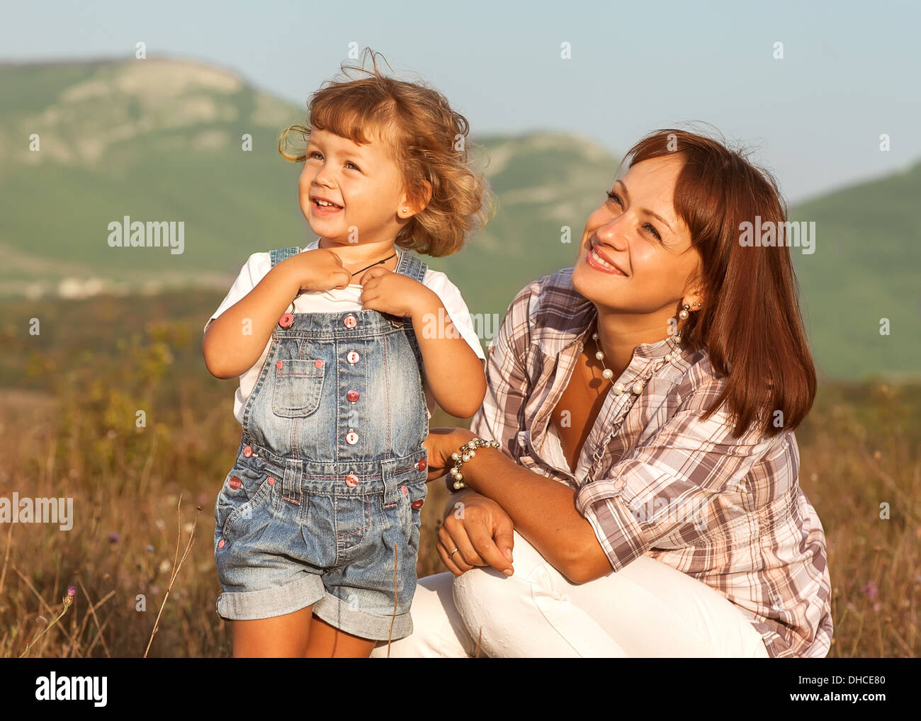 Portrait mother and daughter Stock Photo - Alamy