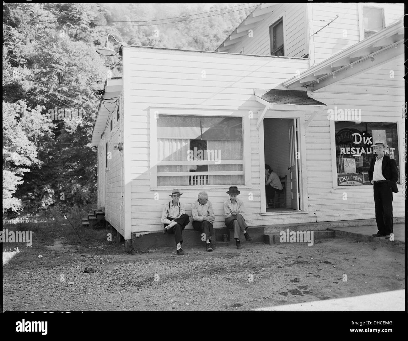 Vintage doctors office hi-res stock photography and images - Alamy