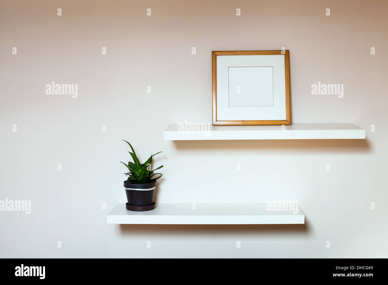 Interior room simple hi-res stock photography and images - Alamy