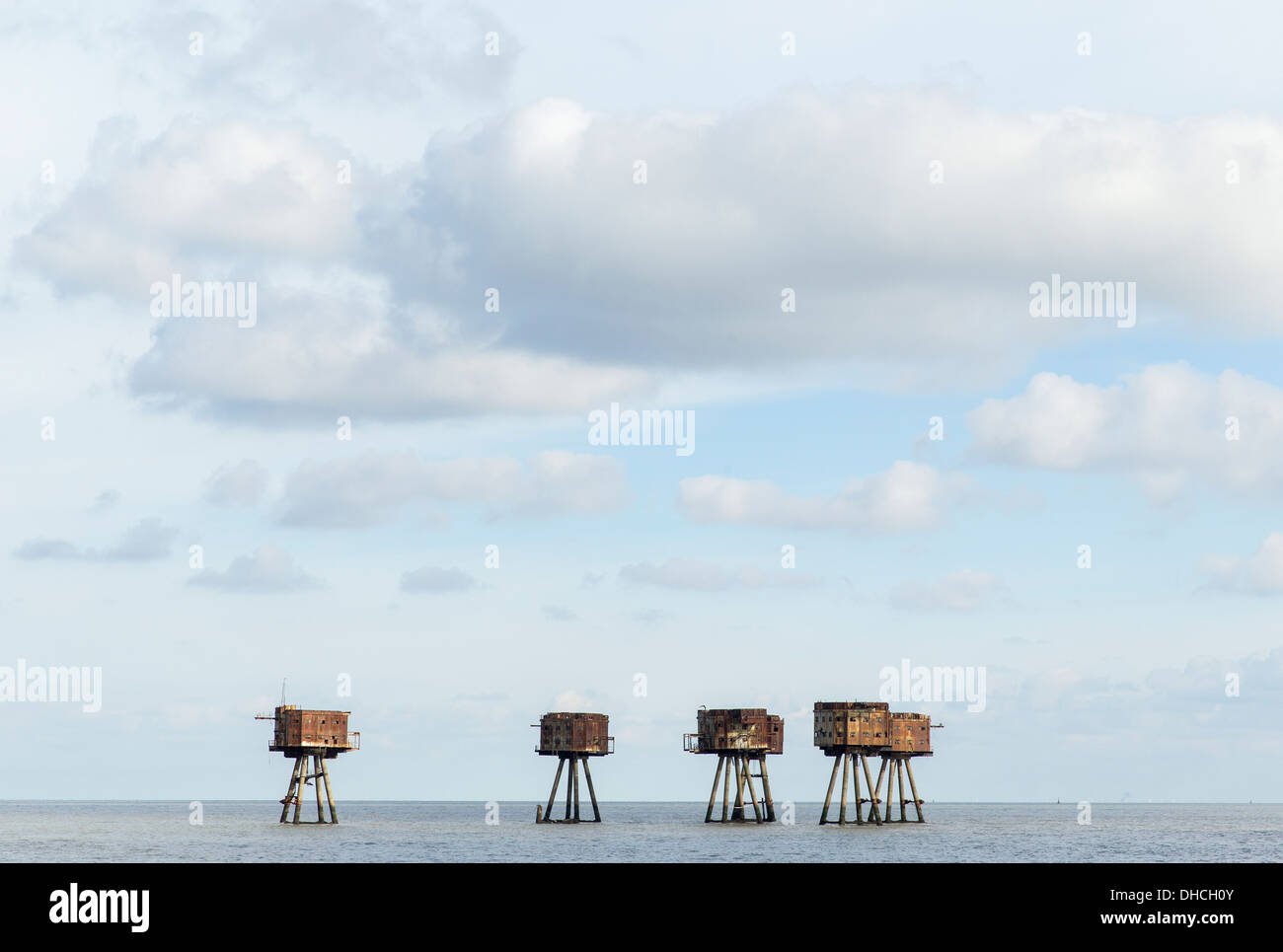 12/10/2013 Sea forts at Shivering Sands, Thames Estuary Maunsell Forts ...