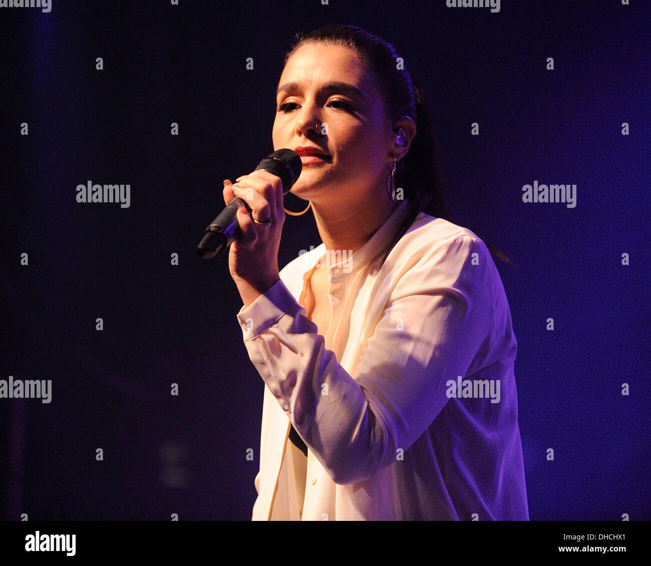 Toronto, Canada. 6th Nov 2013. UK singer Jessie Ware performs at ...
