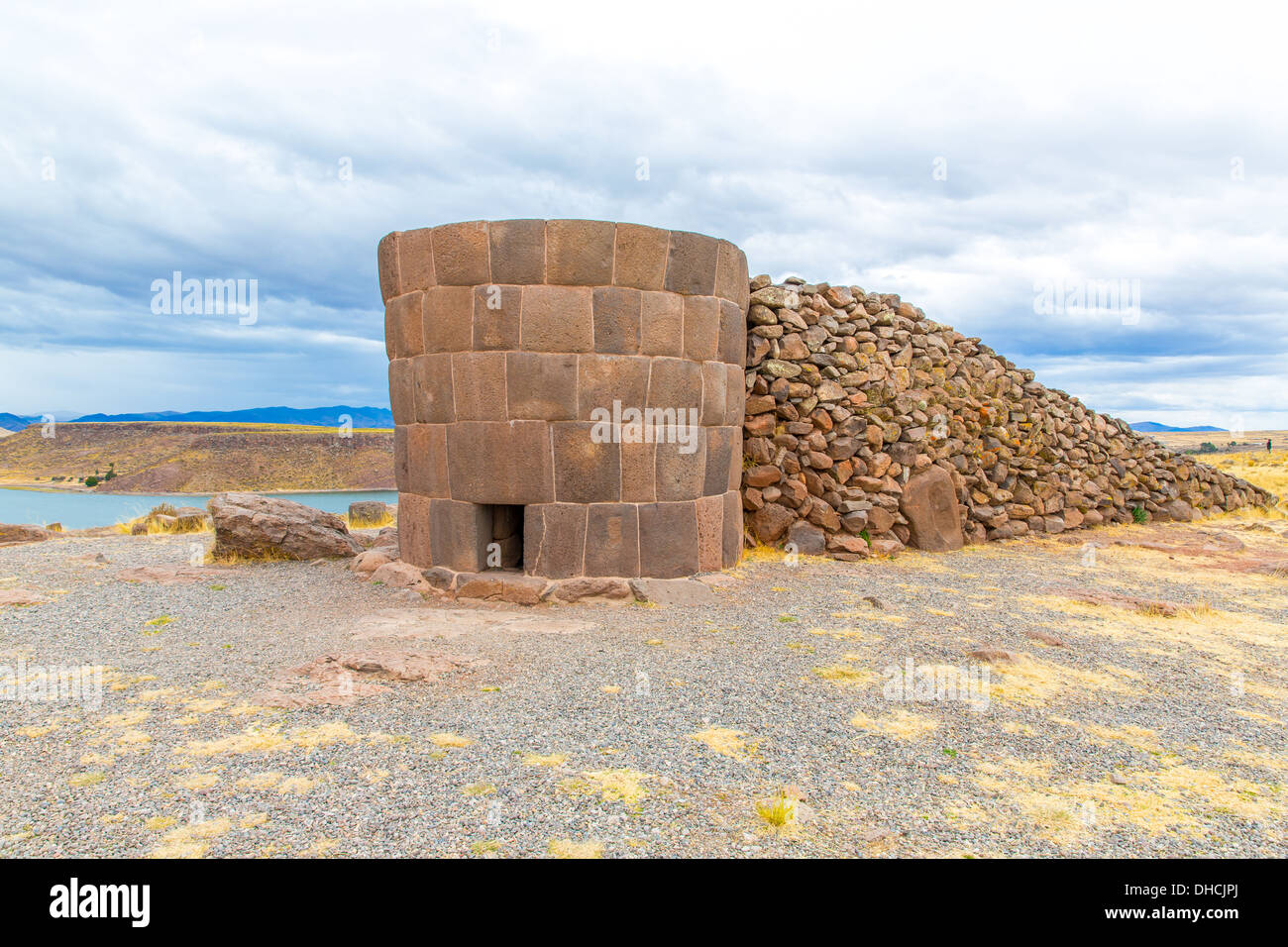 Funerary towers in Sillustani, Peru,South America- Inca prehistoric ...