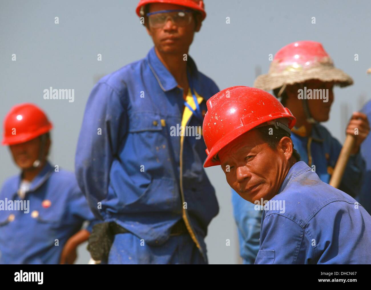 Shell manufacturing plant hi-res stock photography and images - Alamy