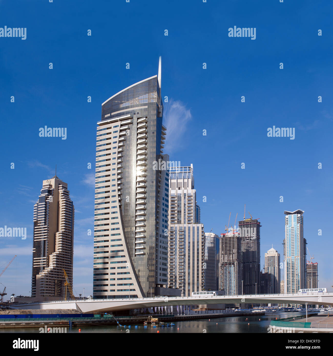 Dubai marina skyline harbour dubai hi-res stock photography and images ...