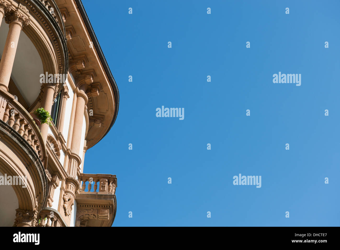 Round balcony building hi-res stock photography and images - Alamy